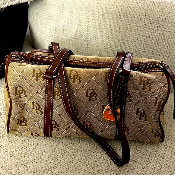 Dooney & Bourke | Bags | Vintage Signature Dooney Bourke Db Quilted ...